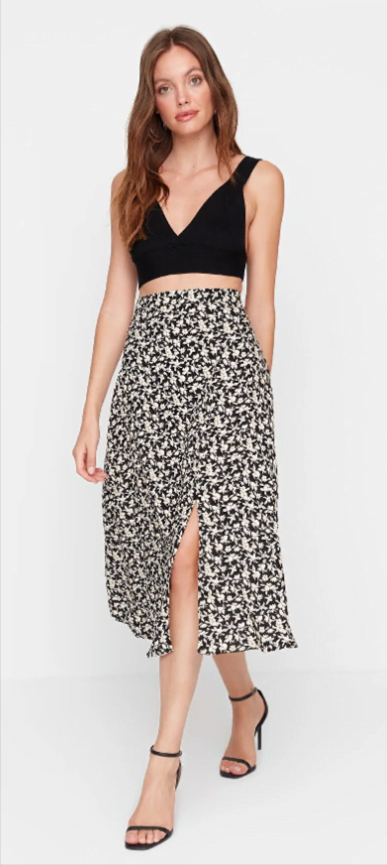 Trendyol Collection Midi Rock (Gr. 32 bis 42) für 2,02 € inkl. Versand